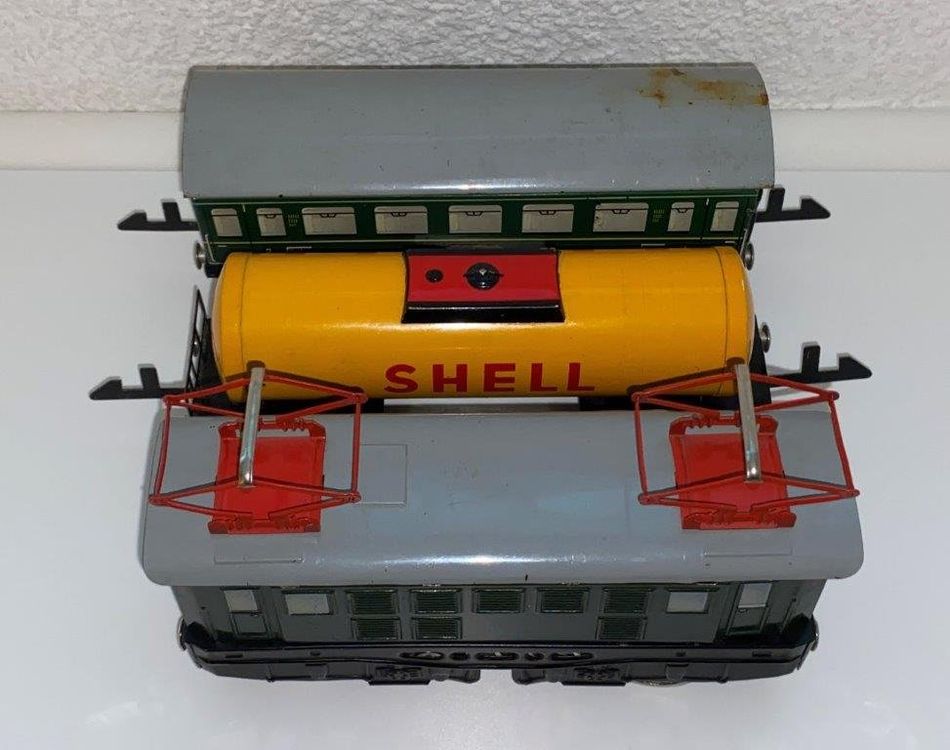 Distler E-Lok E44 Blechbahn 4,5V mit Zug Bahnhof etc. Spur 0 (Gebraucht) in Aesch BL für CHF 121 ...