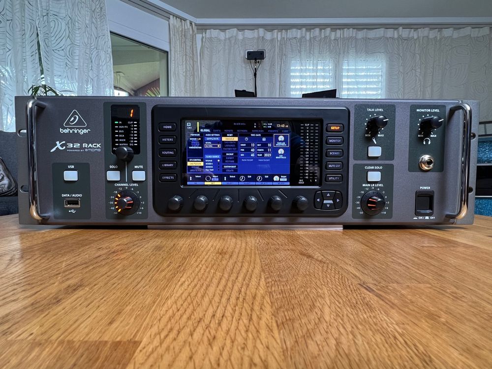 BEHRINGER X32 RACK, ZUSTAND WIE NEU!, NUR 2x IM EINSATZ :-) (Gebraucht ...