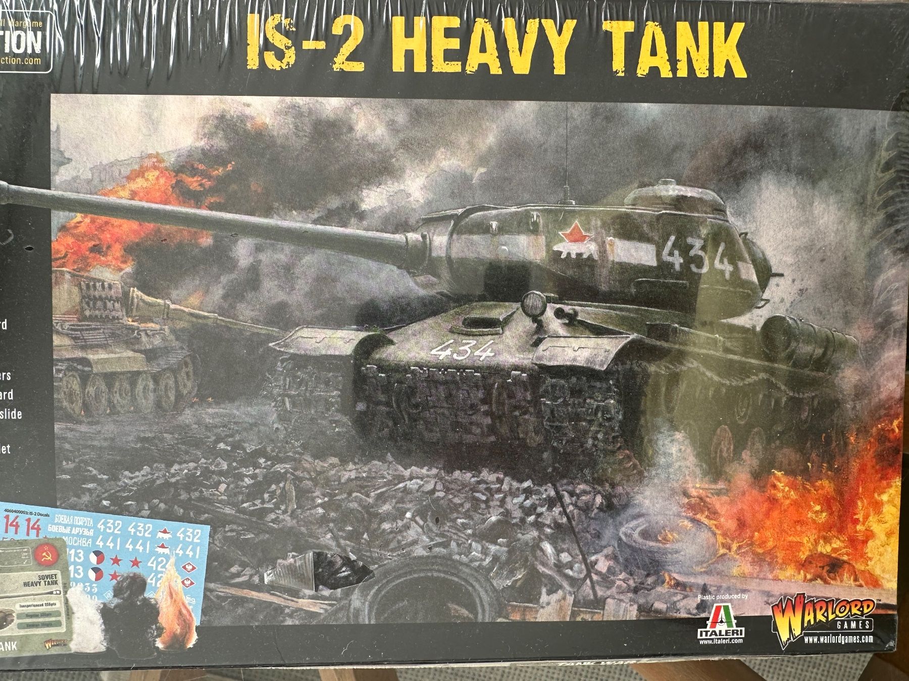 IS-2 Sowjetischer Panzer Bausatz, ungeöffnet, neu! (Neu und ...