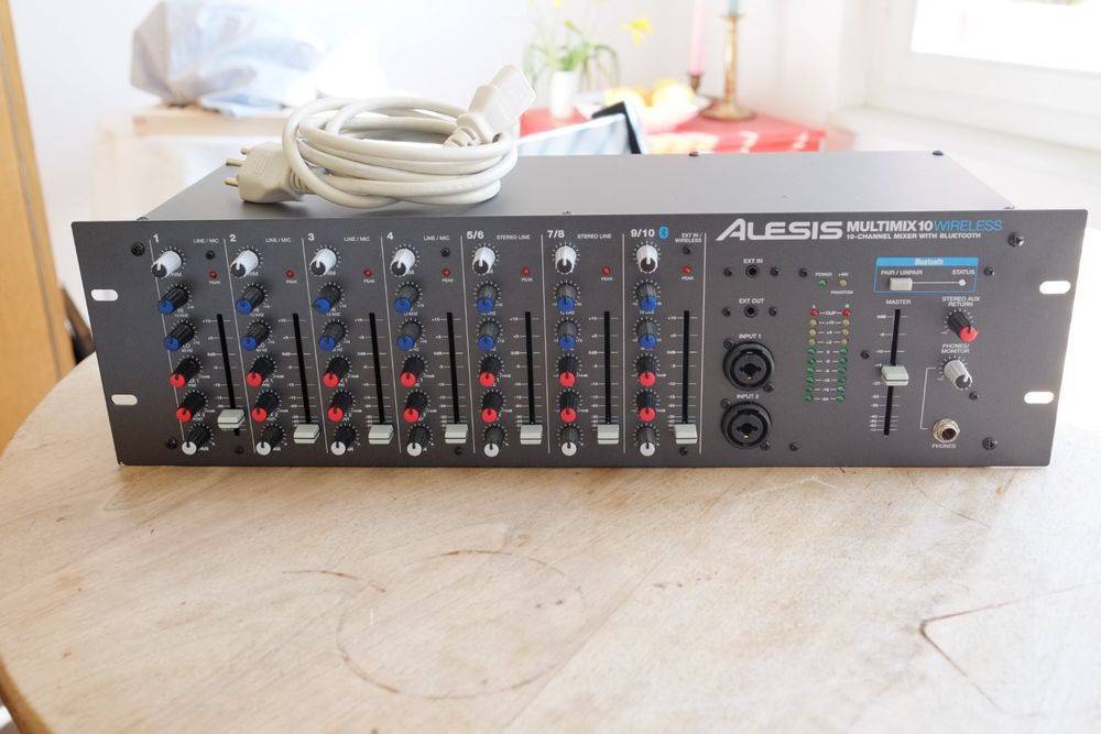 Alesis MULTIMIX 10 WIRELESS Rack Mixer mit Bluetooth | Kaufen auf Ricardo