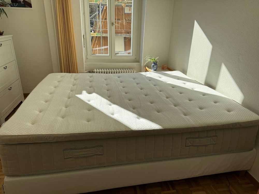 Box spring Bett 160x200 - 3 Jahre alt. Wert 1700.- (Gebraucht) in ...