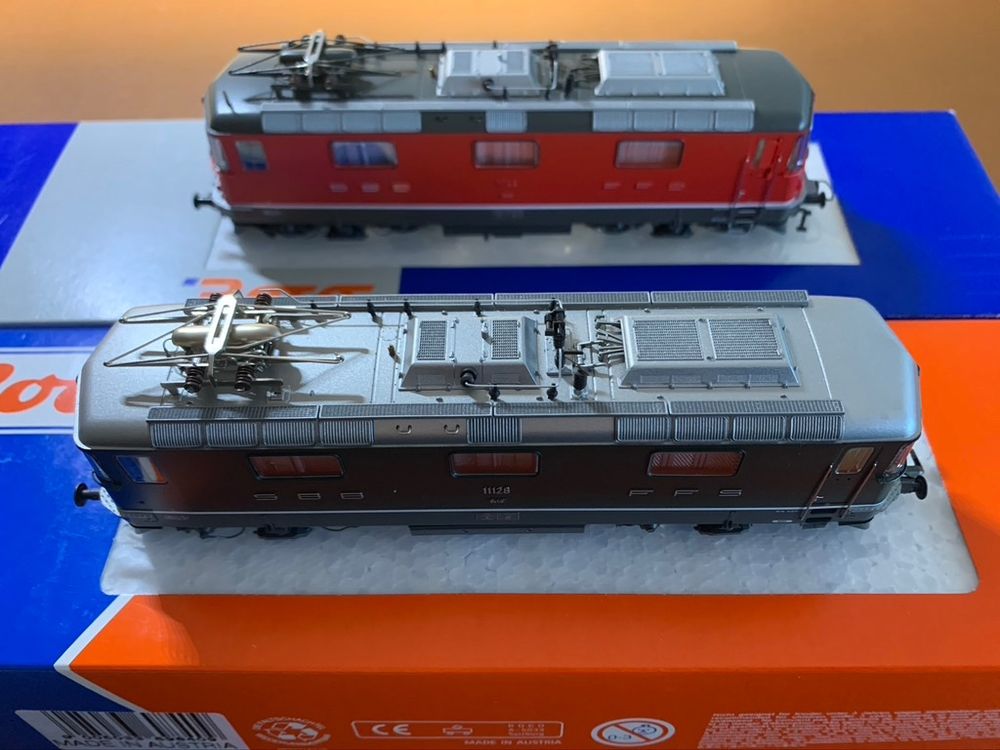 Roco H0 69845 & 69840 Re 8/8 2x 4/4 I-Serie SBB AC Digital (Neu (gemäss ...