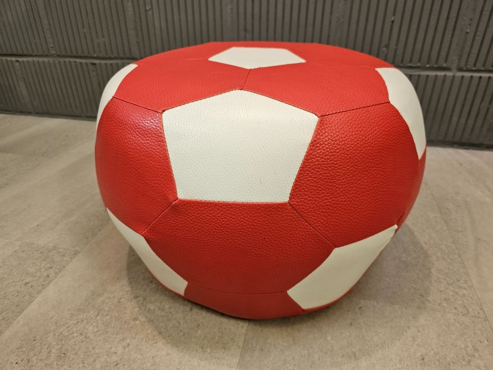 Football Pouf, Upholstered Stool Polster Fussball Hocker (Gebraucht) in ...