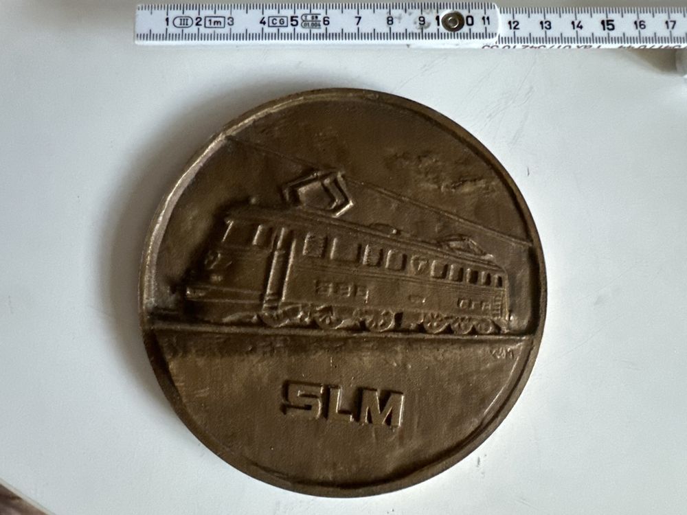 Metal-Abzeichen einer SBB -Lokomotive (SLM) (Gebraucht) in Zürich für ...
