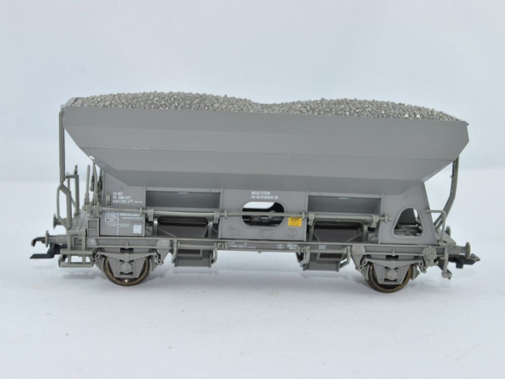 Roco Selbstentladewagen SBB 46678 WEU048 (Gebraucht) in Aarwangen für ...