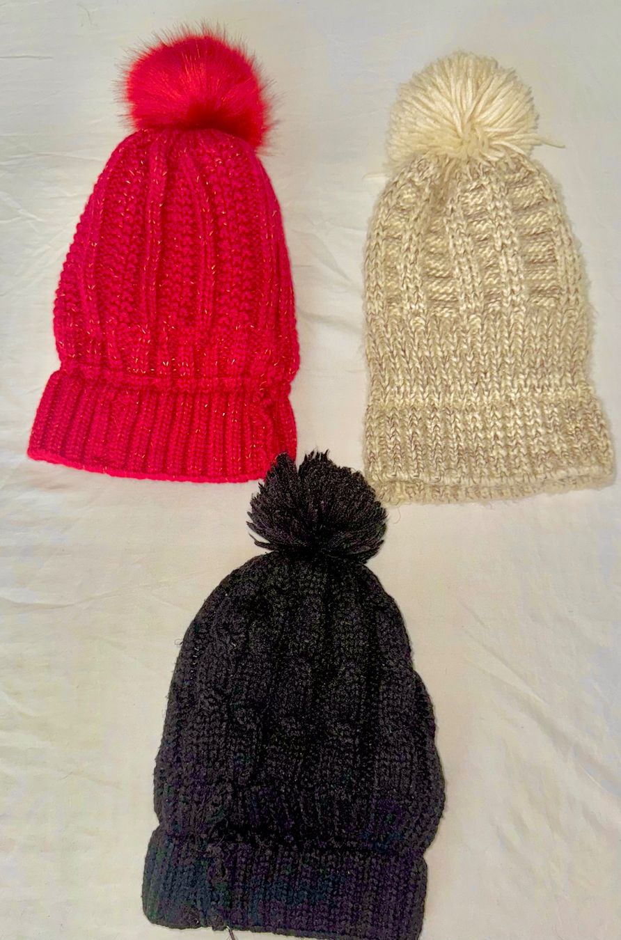 3 warme Wollmützen – ideal für kalte Wintertage (Gebraucht) in Zürich ...