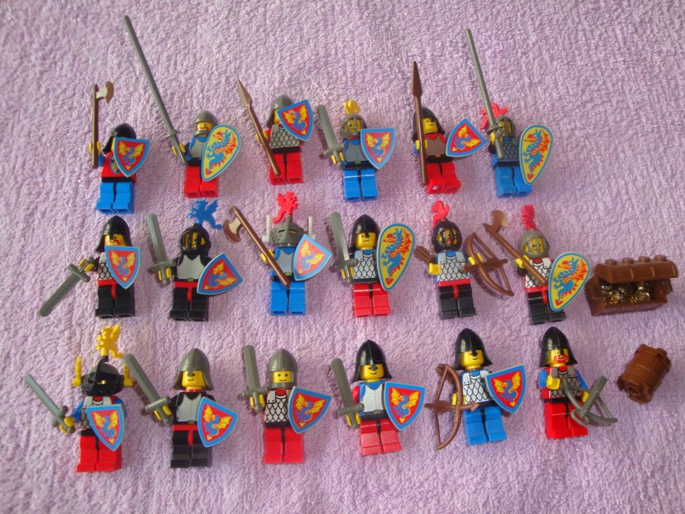 18 alte LEGO Ritter Figuren Männchen | Kaufen auf Ricardo