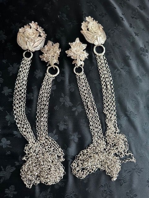 Tracht, Berner Tracht, Trachtenschmuck, Silber (Gebraucht) in Hindelbank für CHF 160 – mit ...