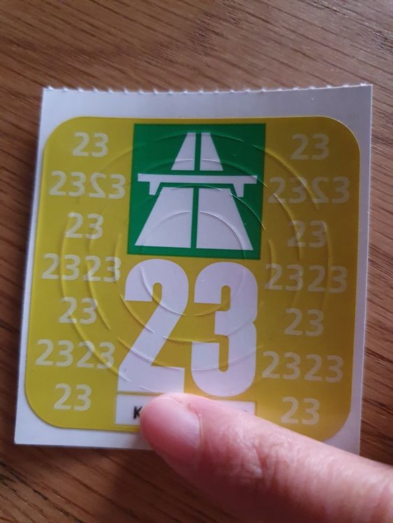 Neu offizielle Autobahnvignette Schweiz 2023 Vignette (Neu und originalverpackt) in Schneisingen ...