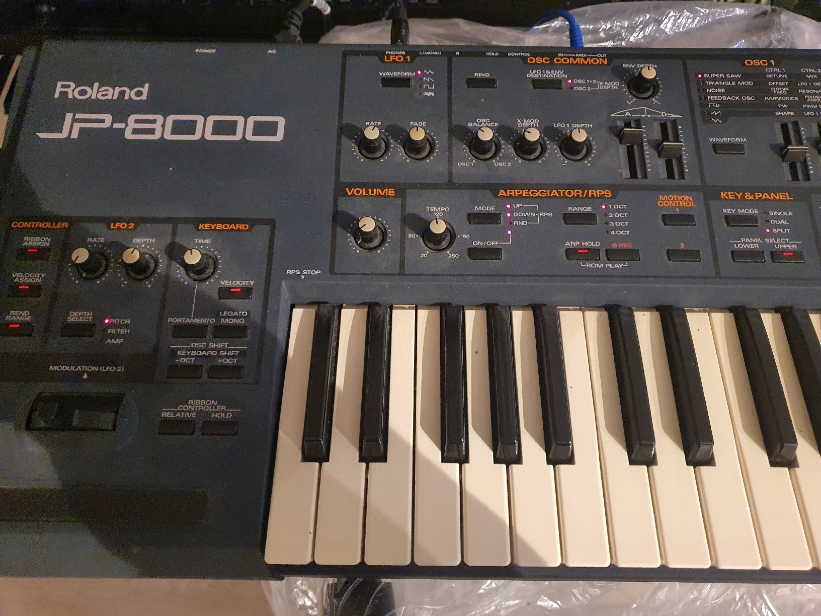 Roland JP-8000 Kult Synthesizer - Vintage Klangmaschine! (Gebraucht) in ...
