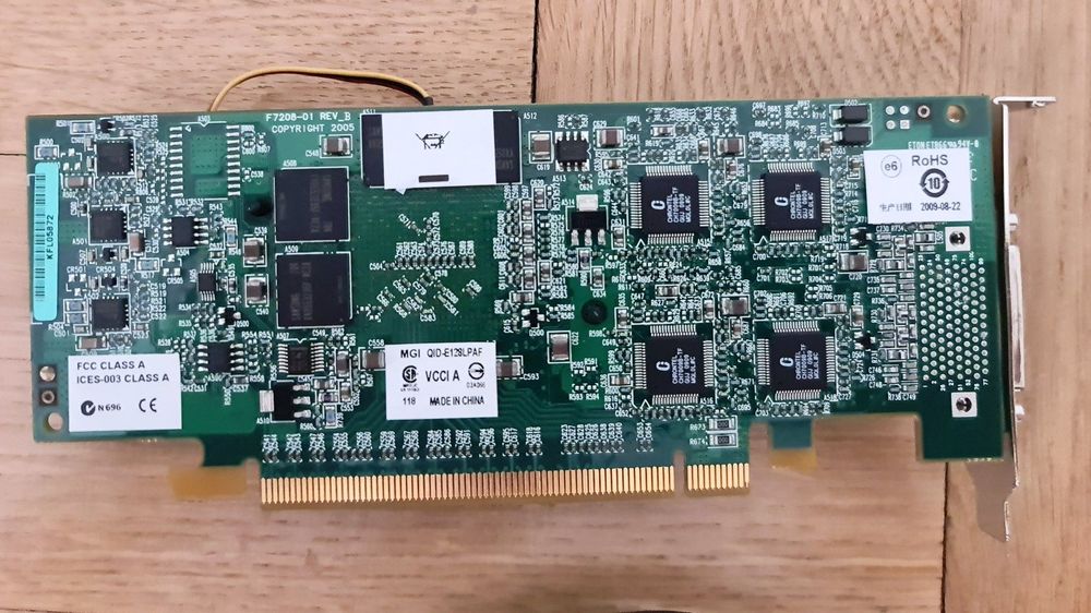 Matrox QID-E 128 LPAF PCIe Quad SFF + Kabel | Kaufen auf Ricardo