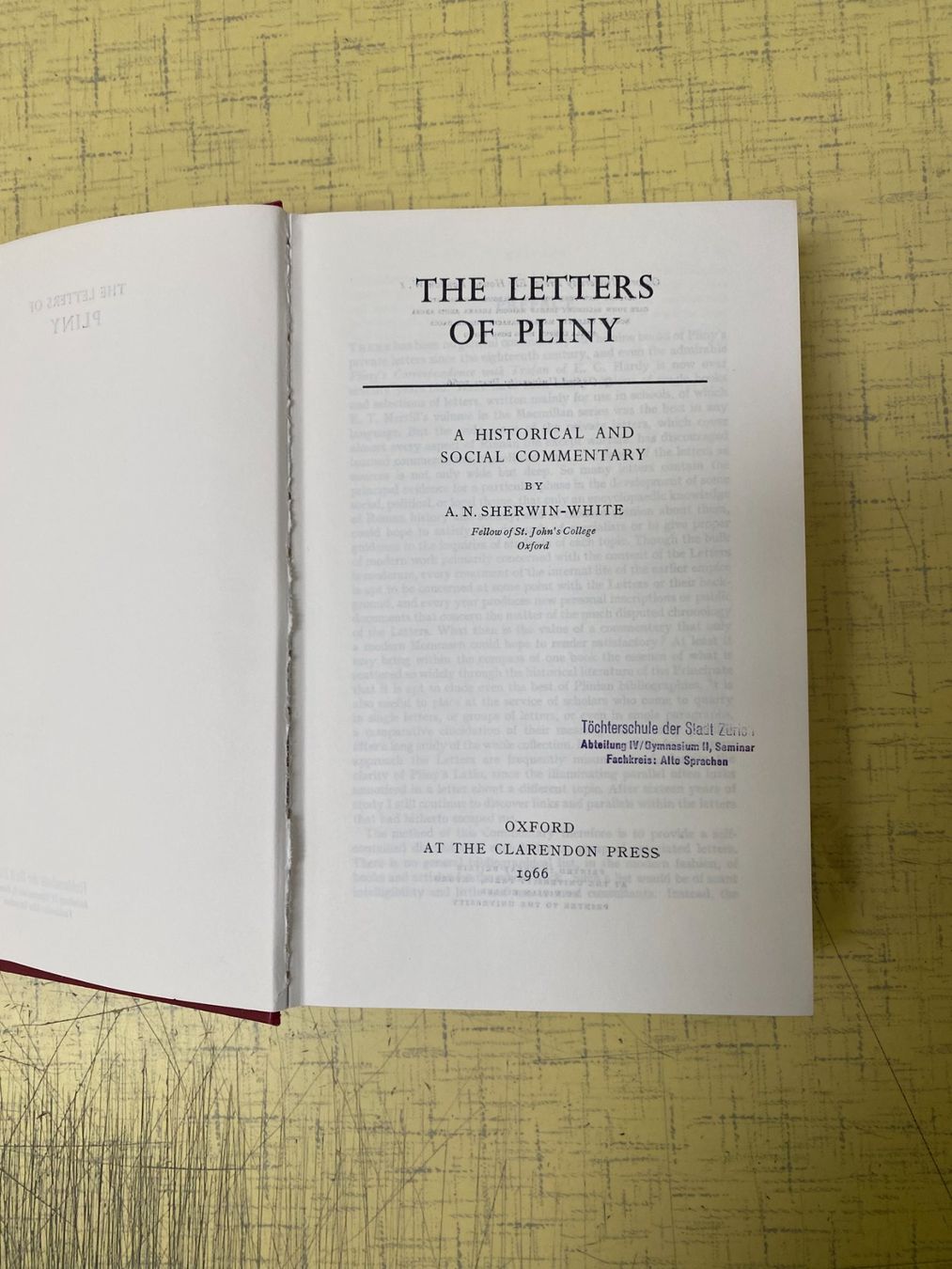 The letters of Pliny. A historical and social commentary (Gebraucht) in ...