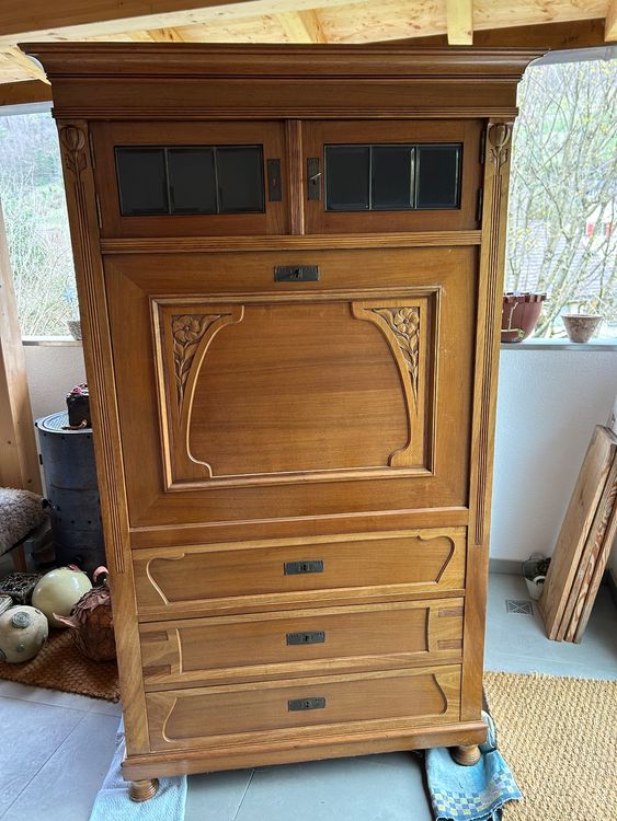 Sekretär antik (Gebraucht) in Oberdorf BL für CHF 10 – nur Abholung auf Ricardo kaufen