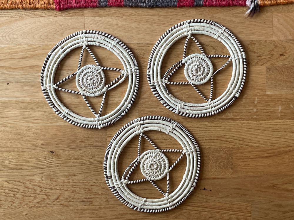 Kunstvoll handgeflochtene Topfuntersetzer fair Trade (Neu (gemäss ...