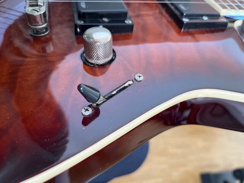 ESP LTD MH-250NT (E-Gitarre mit Coil-Split) | Kaufen auf Ricardo