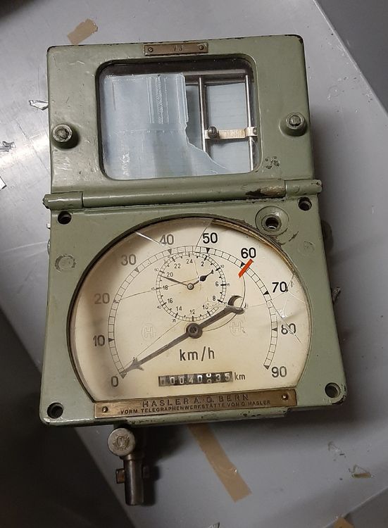 alte Tachometer mit Schreiber von Hasler aus Lokomotive | Kaufen auf ...