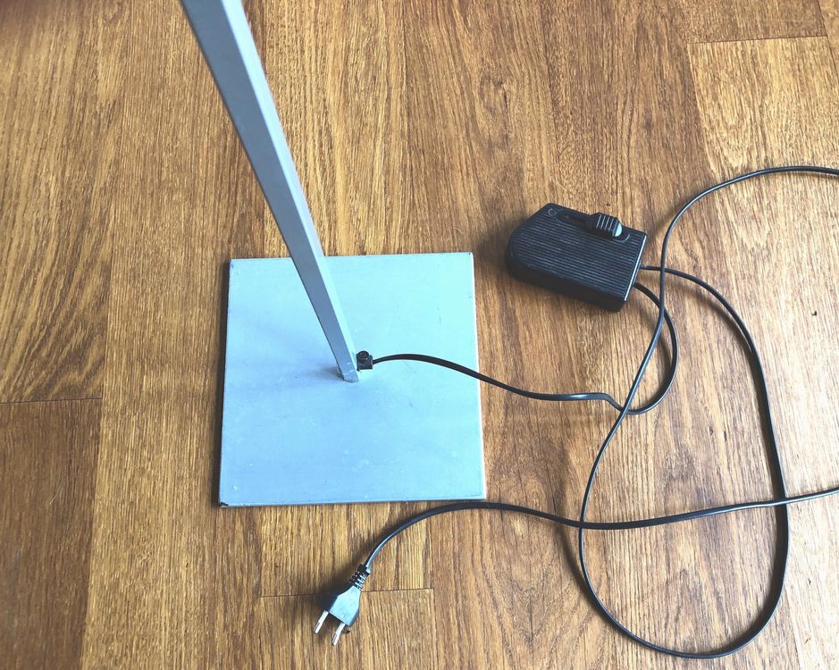 Halogen Stehlampe von Interio (Gebraucht) in Egg b. Zürich für CHF 45 ...