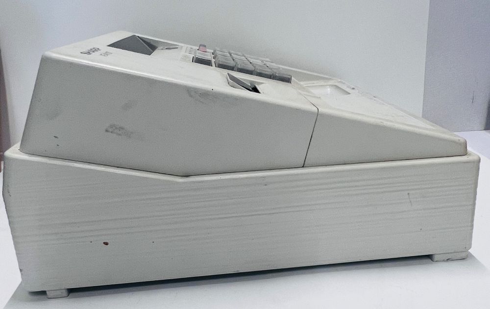 SHARP XE-A107 Geld Kasse mit Schlüssel und Stromkabeln (Gebraucht) in Root für CHF 40 – mit ...