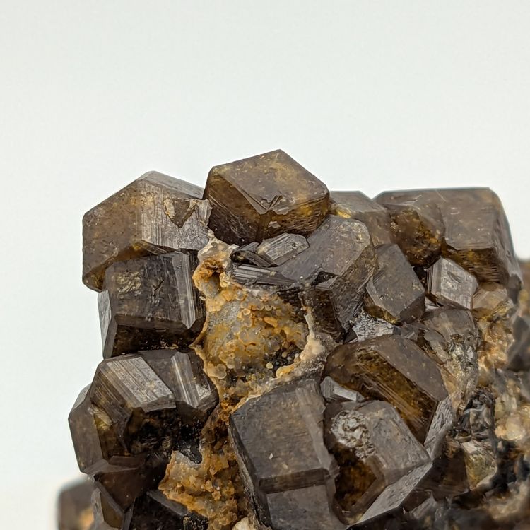 Geode aus GROSSULAR, GRÜNER GRANAT mit Muskovit, Mali (Nuovo (secondo ...