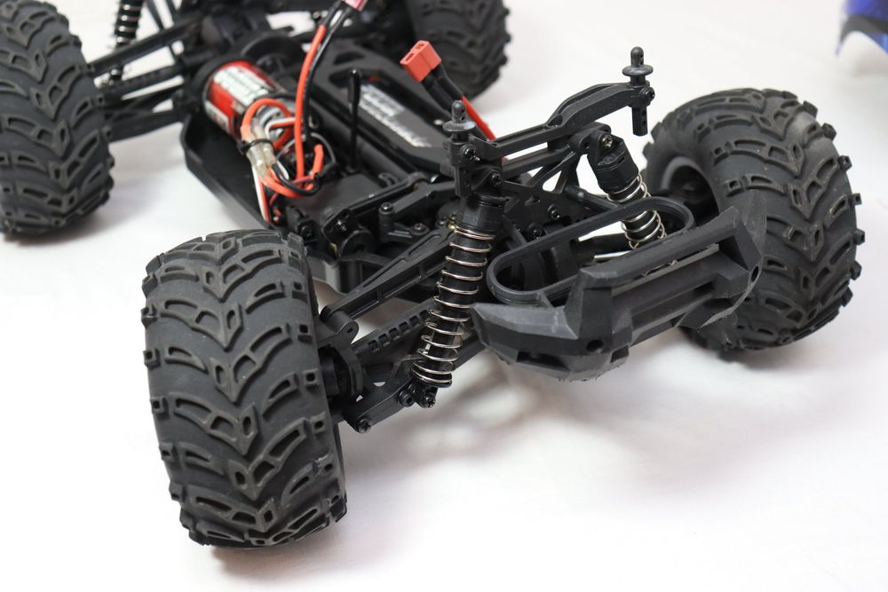 Reely Cyclone Monster Truck 4WD 1:10 RTR (Gebraucht) in Frick für CHF ...