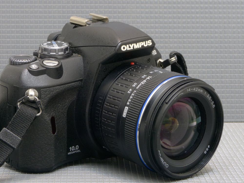Olympus E-410 10MP Digitale SRL FourThirds-System Kamera (Gebraucht) in ...