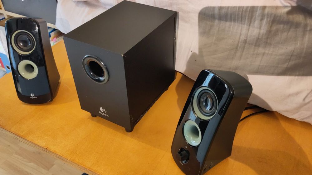 Logitech Z323 Speaker System (Gebraucht) in Biel/Bienne für CHF 5 – mit Lieferung auf Ricardo kaufen