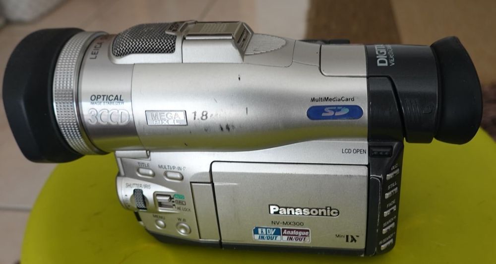Panasonic NV-MX300 3CCD Videokamera/Camcorder digital (Gebraucht) in ...