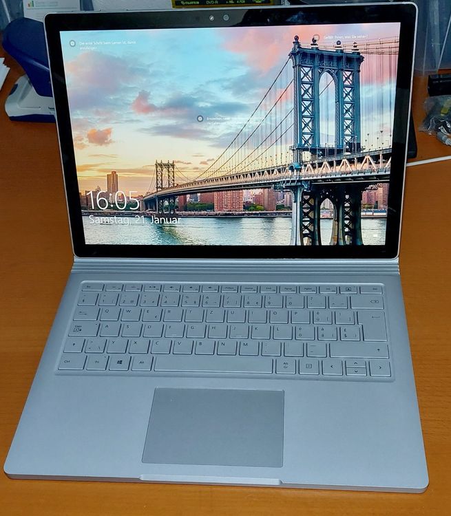 Surface Book 1703, i7, 16GB RAM, 500GB SSD | Kaufen auf Ricardo