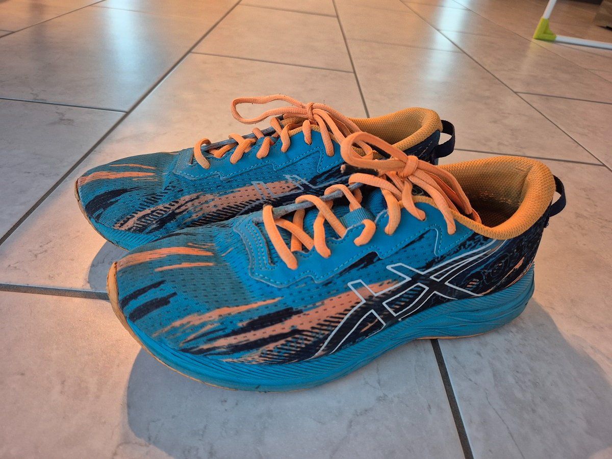 Asics Laufschuhe Gel Noosa TRI 13 GS, Grösse 40 (Gebraucht) in Thun für ...