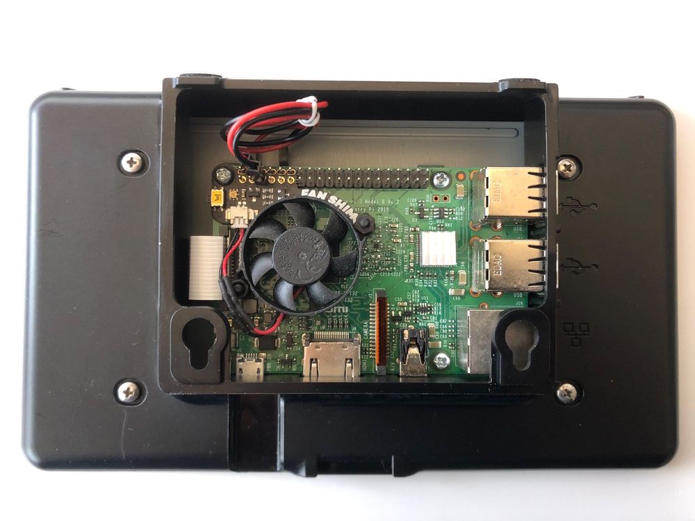 Raspberry PI 3 Mod. B mit Raspi 7“ LCD Touch Display (Gebraucht) in ...