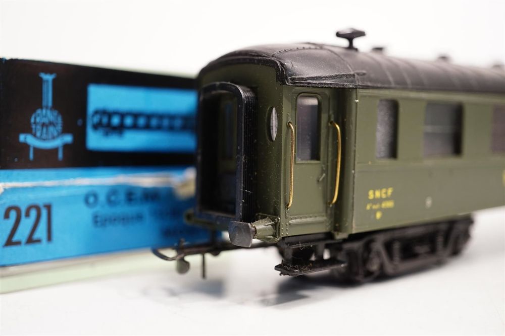 2j France Train 221 SNCF PW 1. Kl grün | Kaufen auf Ricardo