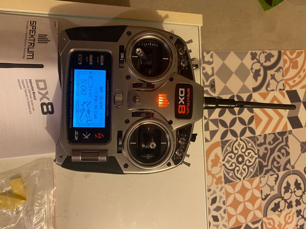 Spectrum DX8 RC transmitter (Gebraucht) in Pratteln für CHF 108 – mit ...