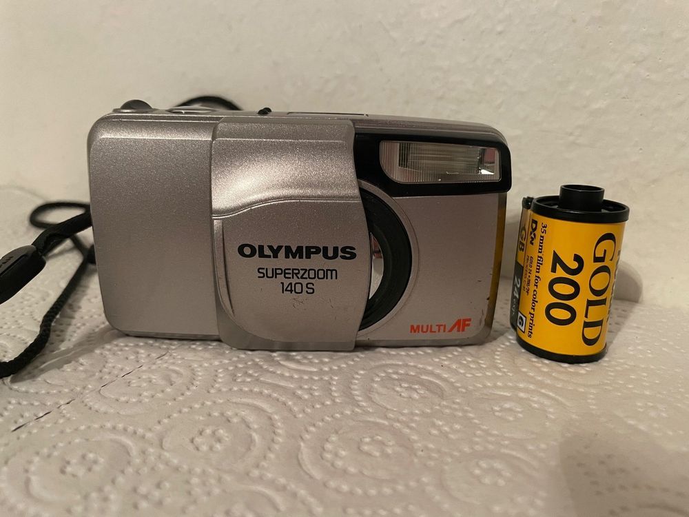 OLYMPUS SUPERZOOM 140 S Analog Kamera (Gebraucht) in Zürich für CHF 150 ...
