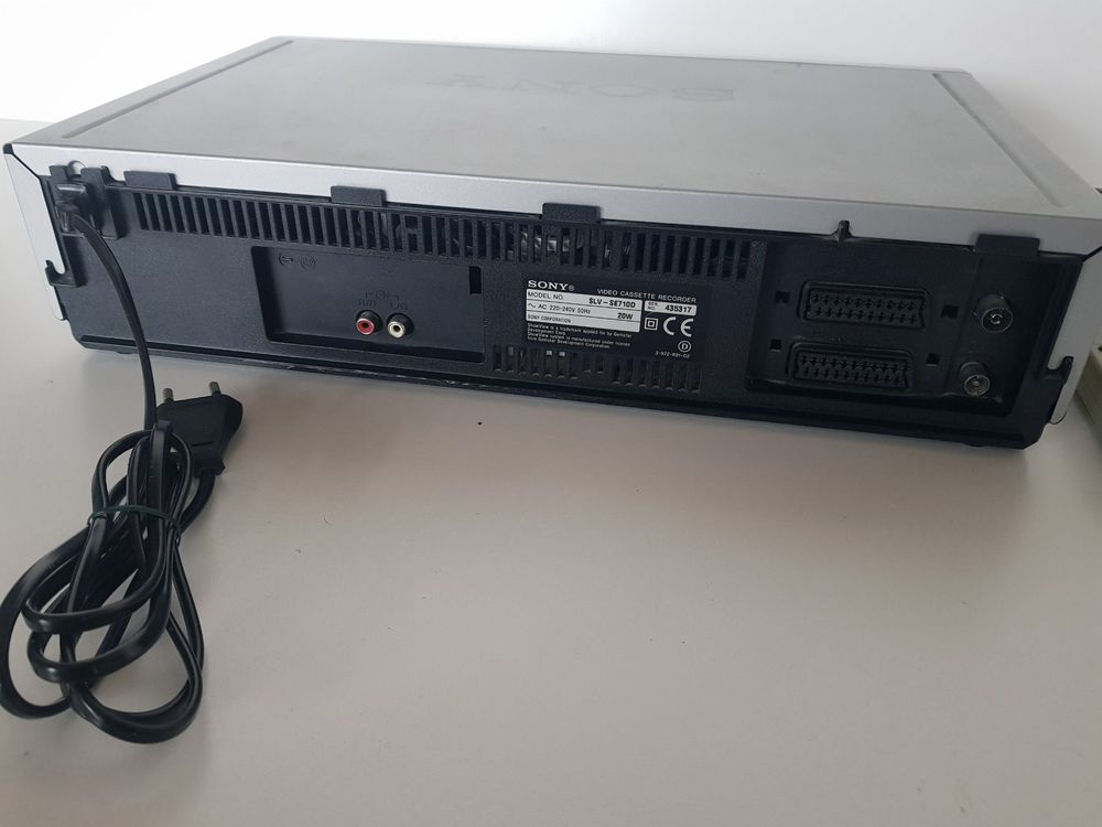 Sony Videorecorder Stereo Smart Engine VHS [SLV-SE710] (Gebraucht) in ...
