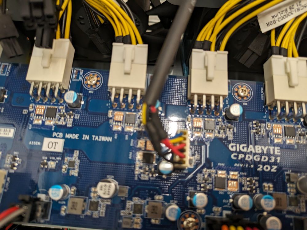 Gigabyte G431 Mining-Rig / KI-Server / NAS / Homelab, no GPU (Gebraucht ...