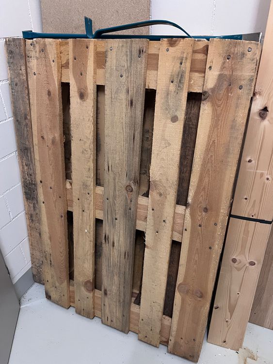 4 Stück Europaletten | Kaufen auf Ricardo