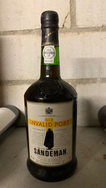 2 Flaschen Portwein / Calem old Friends und Sandeman old | Kaufen auf ...