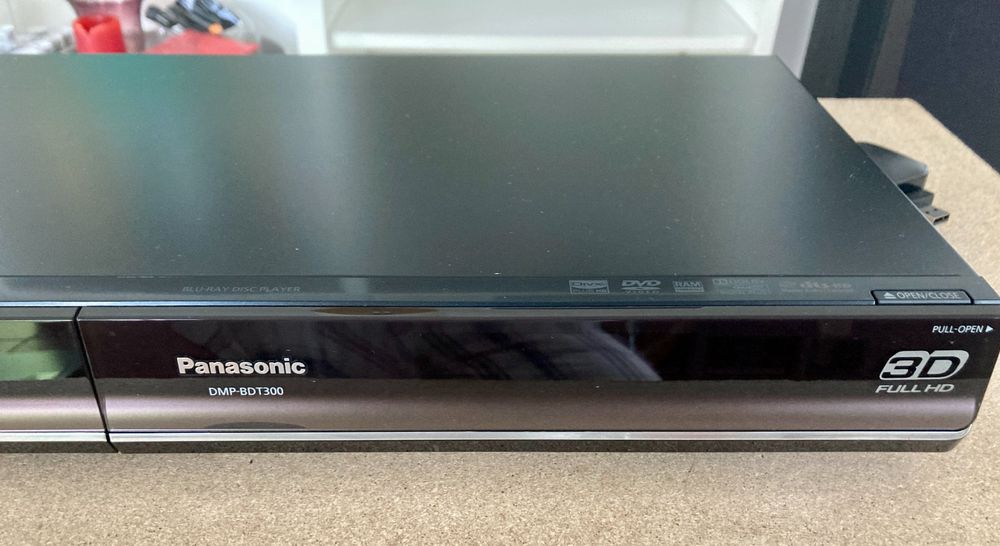 Panasonic DMP-BDT300 Full HD 3D Blu-ray Disc Player DY-WL10 (Gebraucht) in Fahrweid für CHF 49 ...