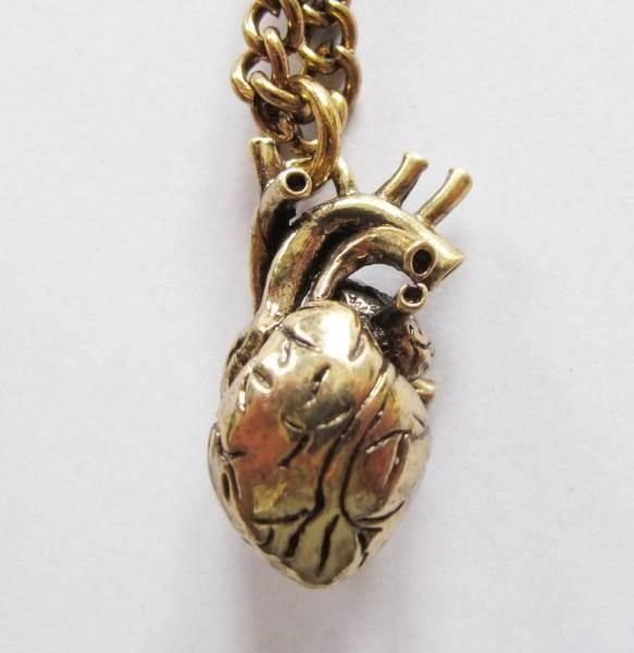 Gothic Steampunk Taxidermy Anhänger Herz (Neu (gemäss Beschreibung)) in Adliswil für CHF 24.9 ...