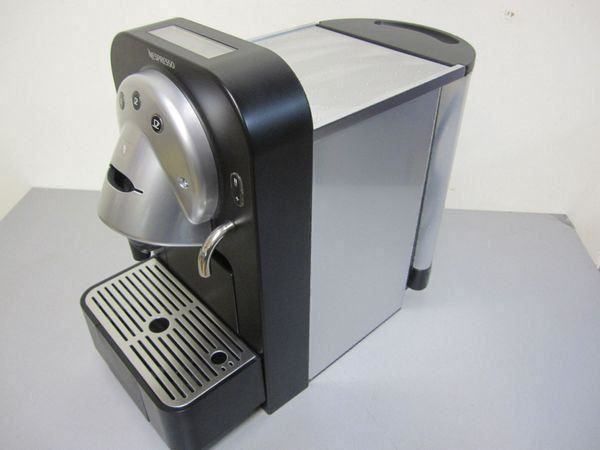 NESPRESSO CS 100 PRO FRISCH*REV ++Grn | Acheter sur Ricardo