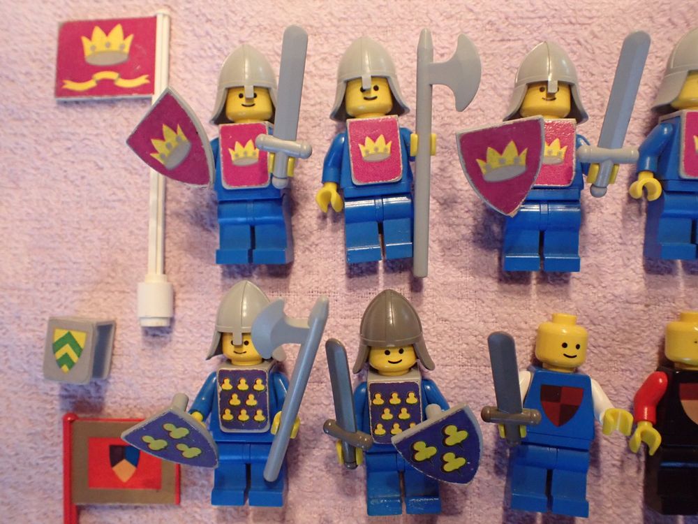 15 schöne alte LEGO RITTER Figuren (Gebraucht) in Geroldswil für CHF 63 ...