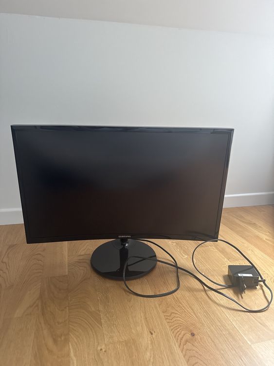 Samsung curved Monitor 23 Zoll C24F390FHU | Kaufen auf Ricardo