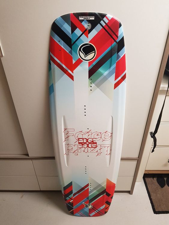 Anfänger Kiteboard Liquid Force Edge 136/42.5 (Gebraucht) in Tennwil ...