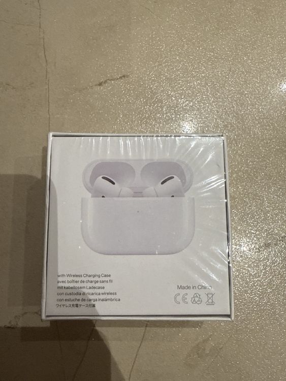 Apple AirPods Pro (2nd generation) -Versiegelte Box (Neu und ...
