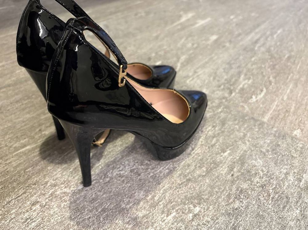 Talons 38 (D'occasion) à Genève pour CHF 20 – retrait uniquement ...