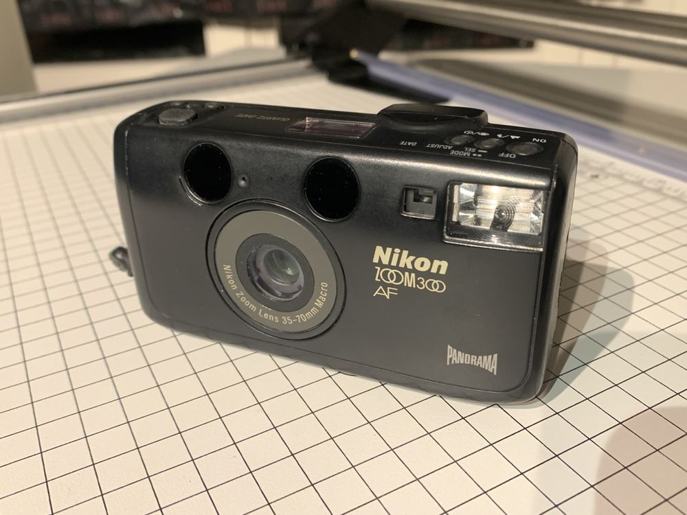 Nikon Zoom 300 AF (Gebraucht) in Schüpfheim für CHF 30 – mit Lieferung ...