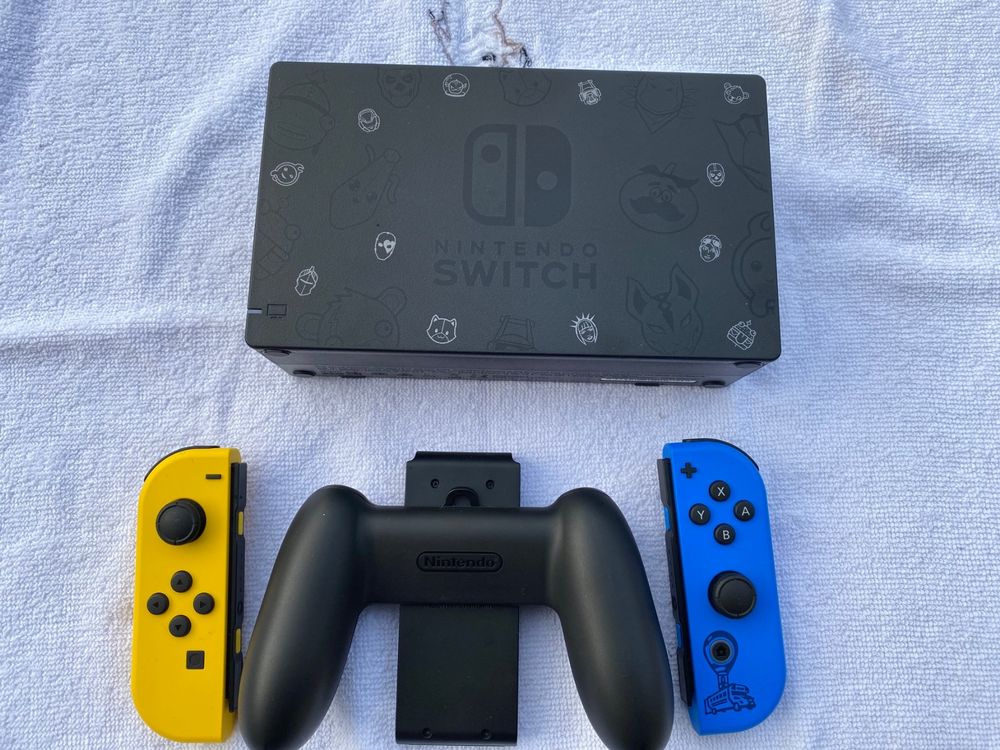Nintendo Switch - Fortnite Special Edition | Kaufen auf Ricardo