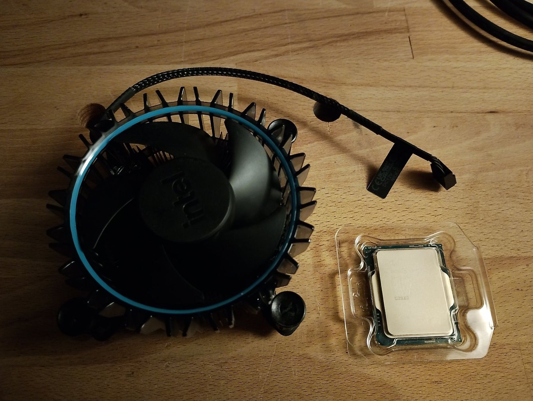 Intel Core i3-12100F CPU LGA 1700 inkl. Kühler (Gebraucht) in ...