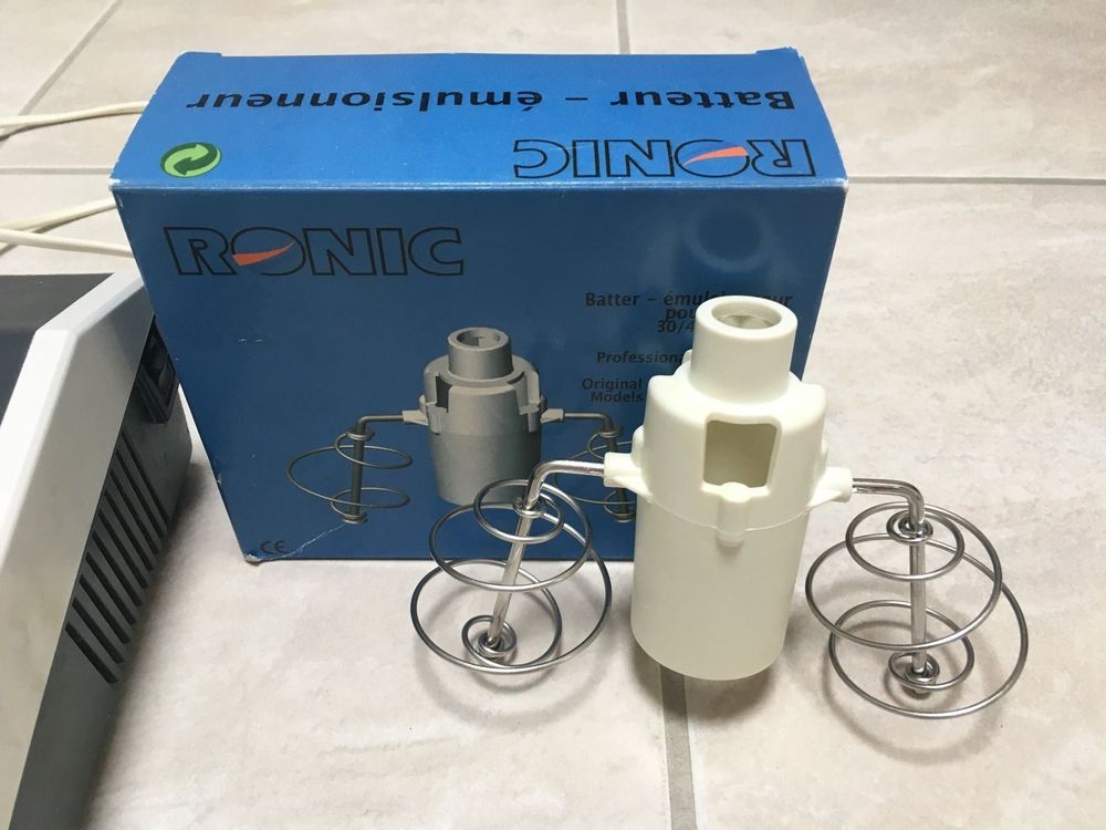 Küchenmaschine Ronic Original 4000 (Defekt) in Bachenbülach für CHF 70 ...
