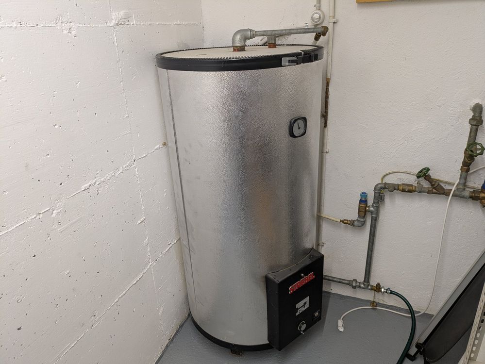 Wasserboiler 210l (Gebraucht) in Horboden für CHF 1 – nur Abholung auf ...